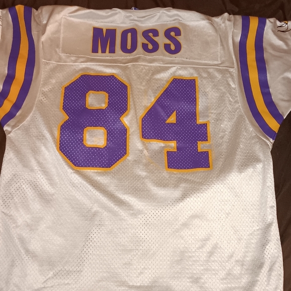 Champion | Shirts | Throwback Randy Moss Exclusive | Poshmark